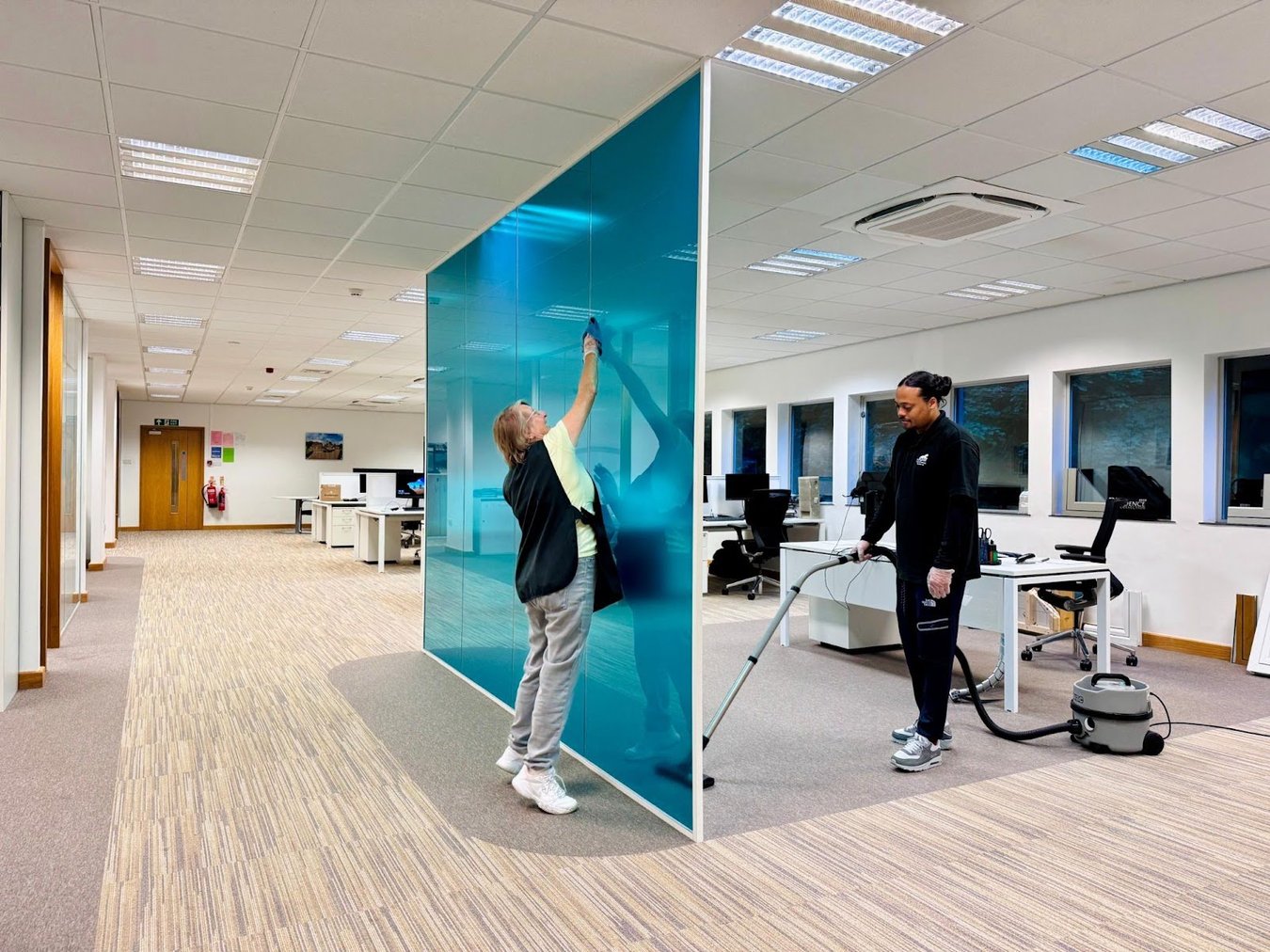 In-House Cleaner Vs. Outsourced Cleaning: Which Is Best?